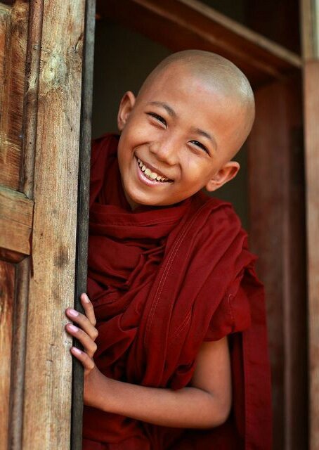 Tableau enfant moine tibétain: "Candidement" - Zon - Tel un soleil