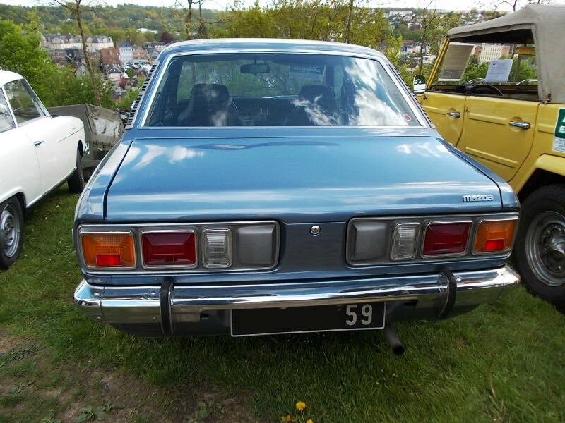 Mazda 818 (1975-1978) - Autos-Croisées