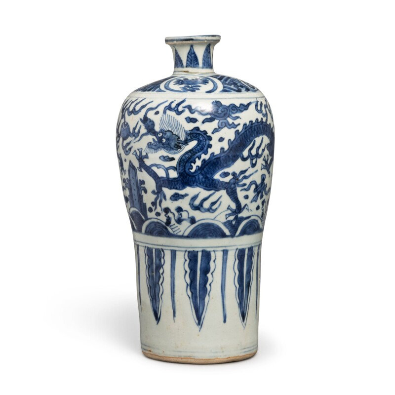 A blue and white 'dragon' vase (Meiping), Ming dynasty, Wanli period ...