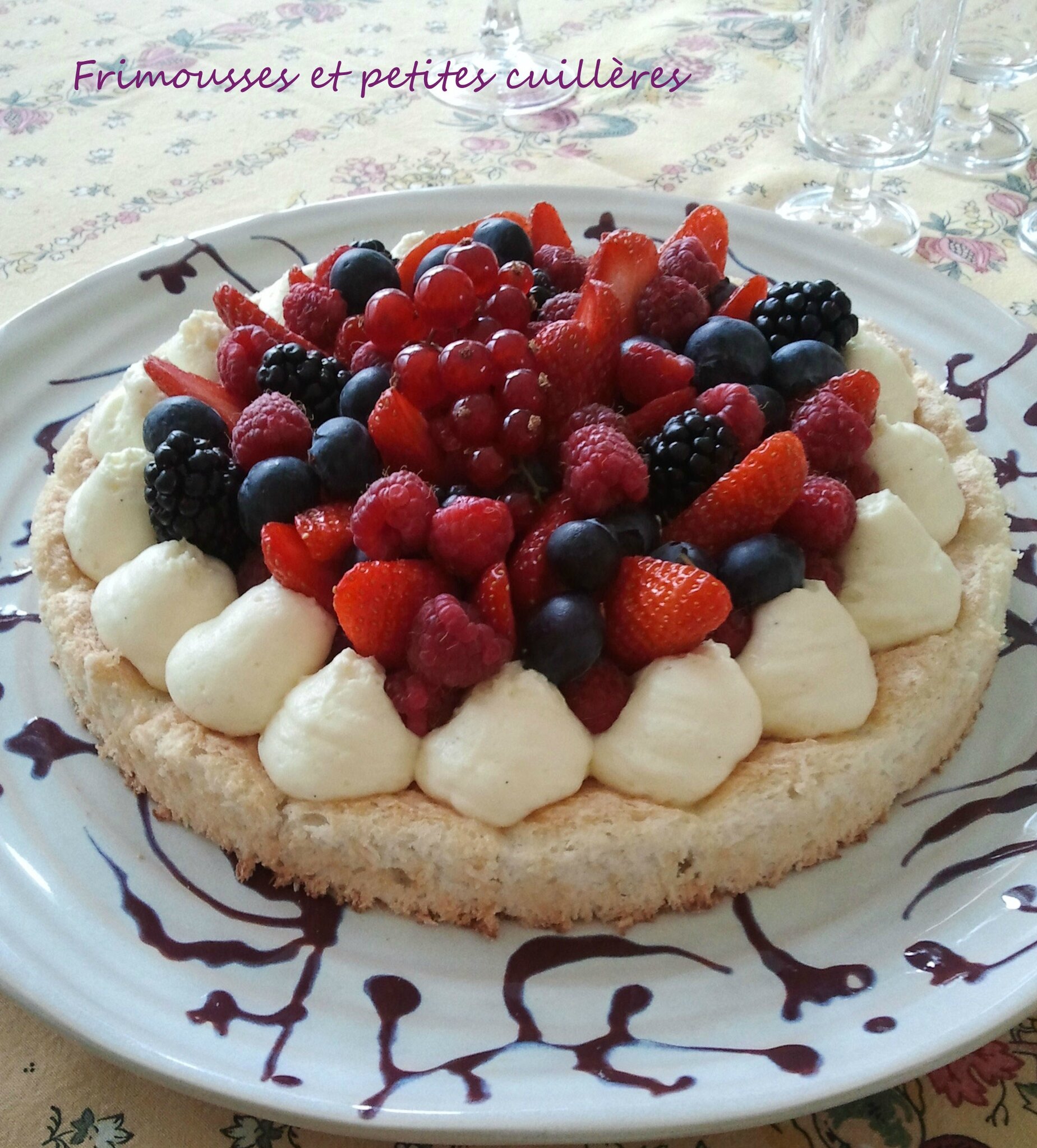 Dacquoise aux fruits rouges - Fourchettes et petites cuillères