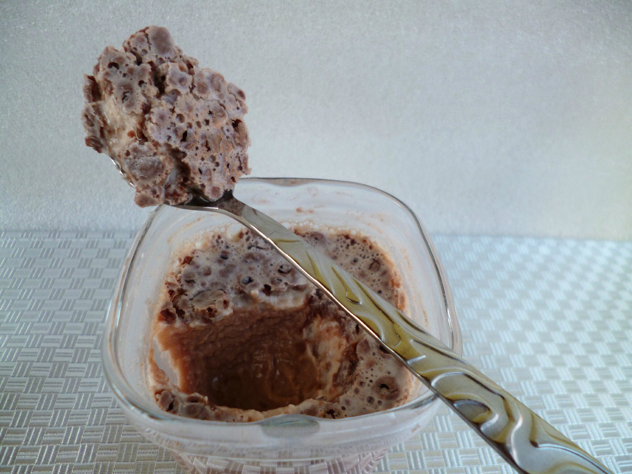 yaourts maison au cacao et à la poudre de baobab (sans sucre) - mes ...