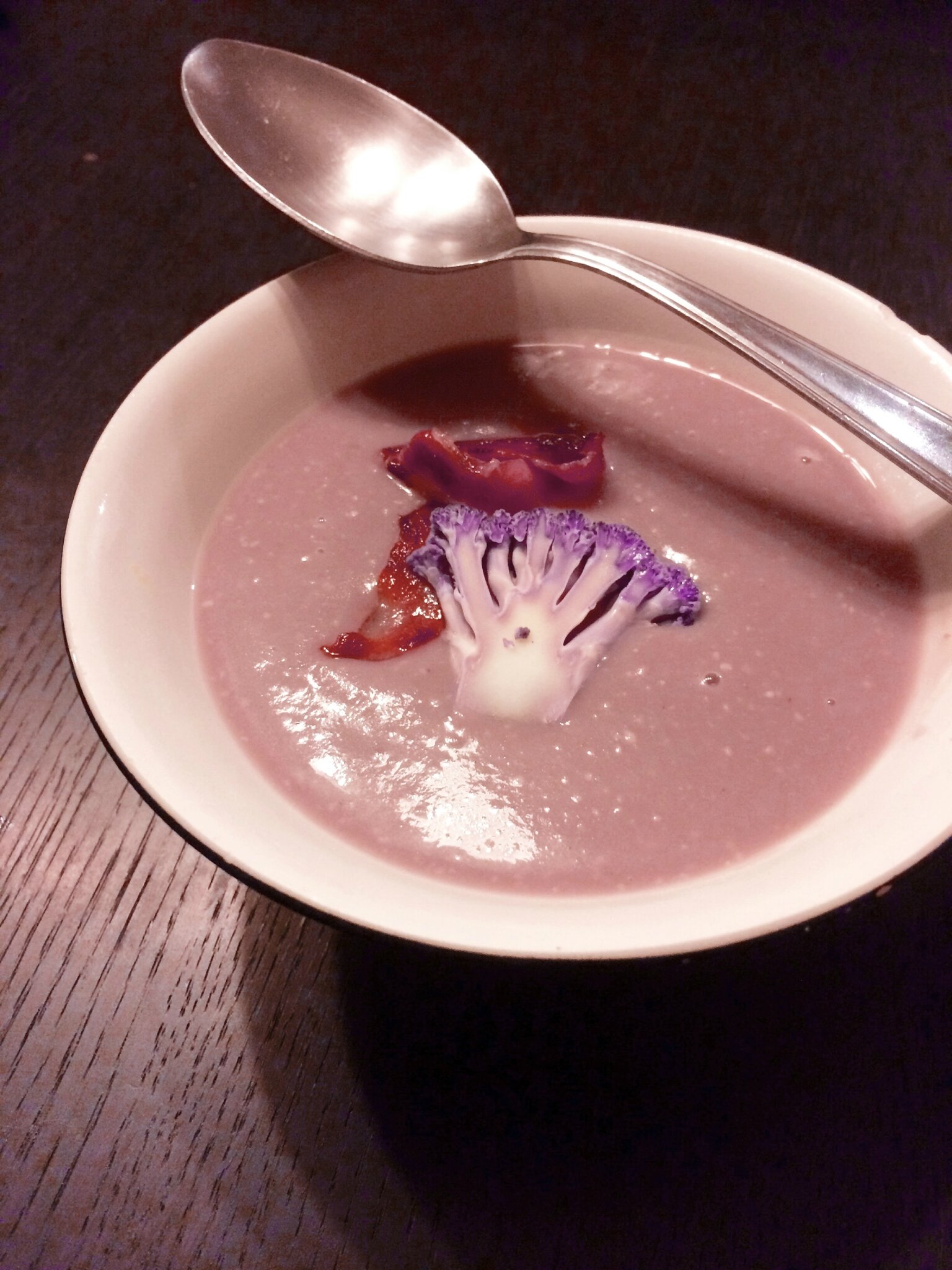 Velouté de chou-fleur violet, chips de lard fumé - Quand super maman ...