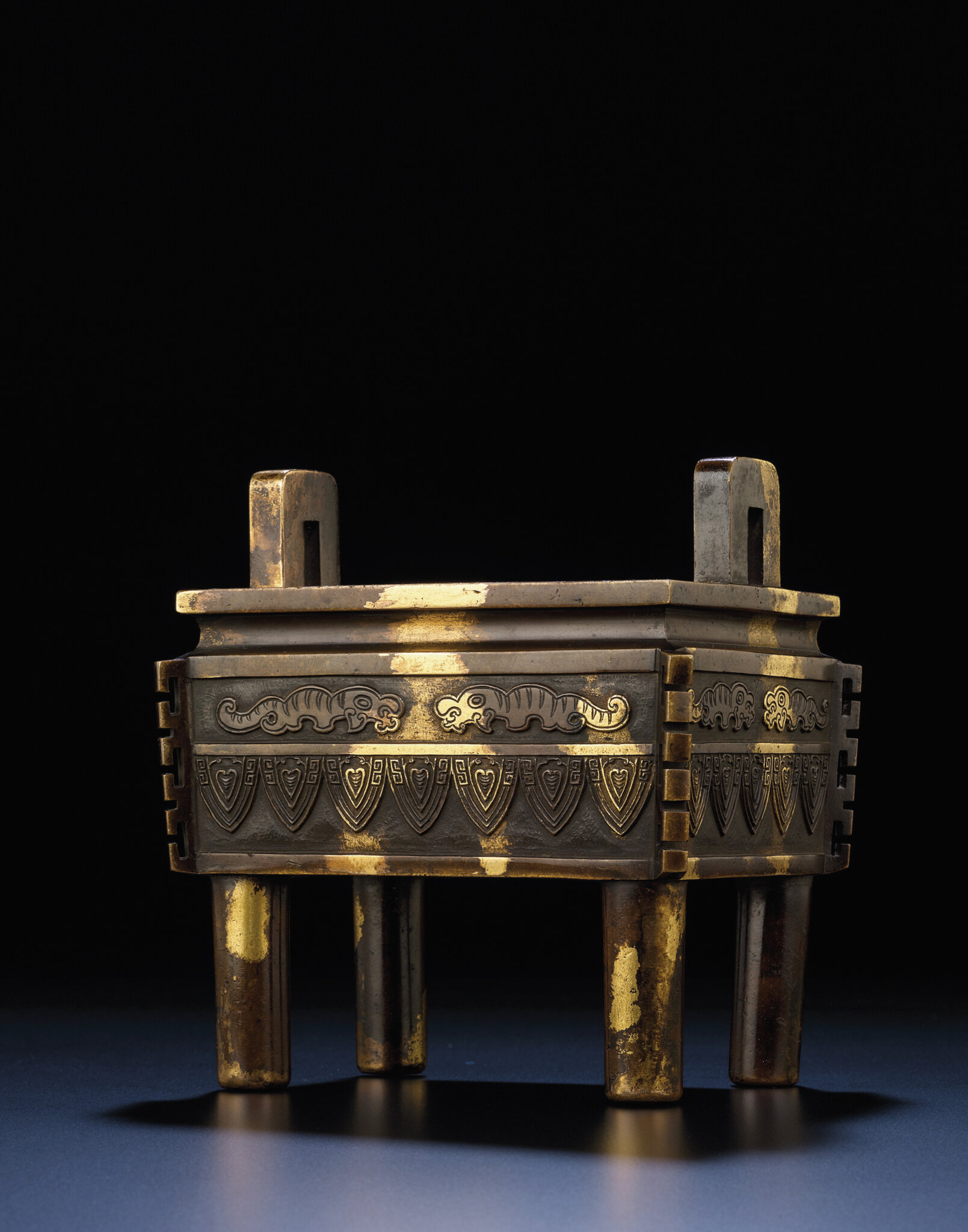 A fine and rare gilt-splashed rectangular censer, fang ding, Yongzheng ...