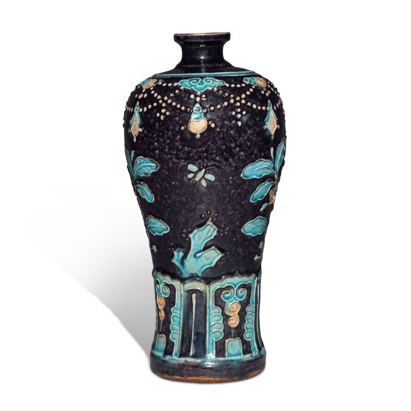A Fahua-glazed 'floral' meiping, Ming dynasty, 16th century - Alain.R ...