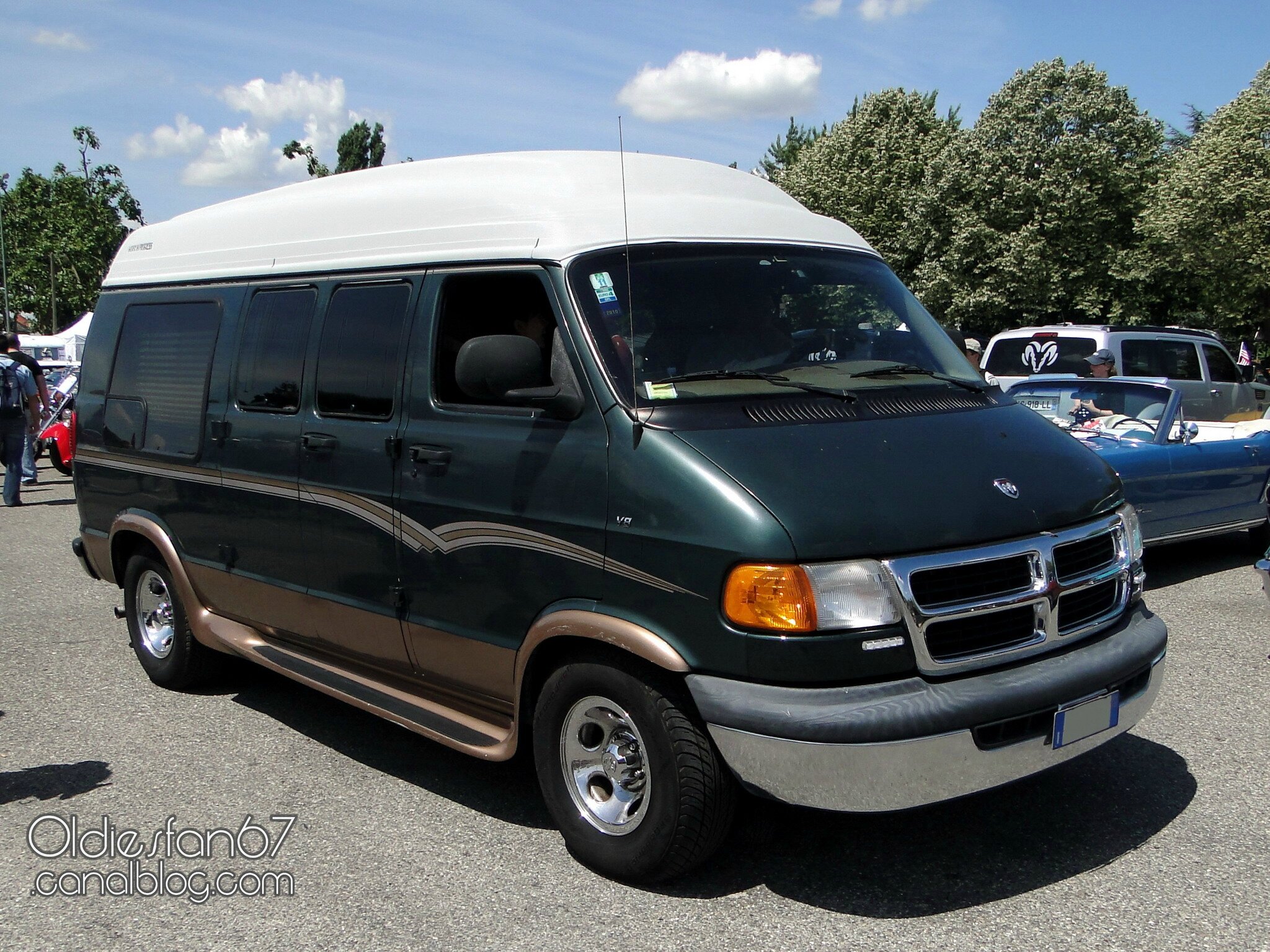 Dodge Ram Van V8-2000 - Oldiesfan67 "Mon blog auto"