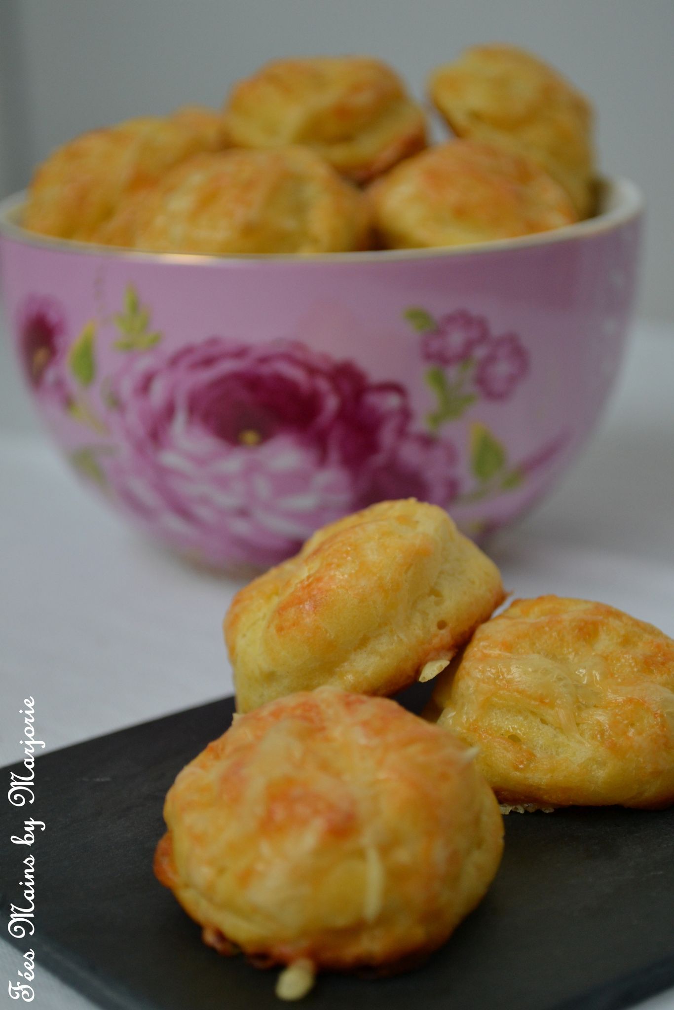 Mini gougères au comté - Fées Mains by Marjorie
