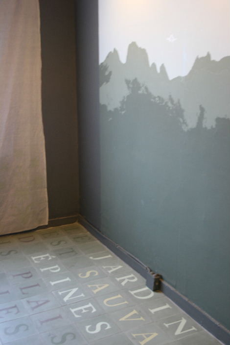 CHEZ AGNES EMERY A BRUXELLES - la mère de la mule