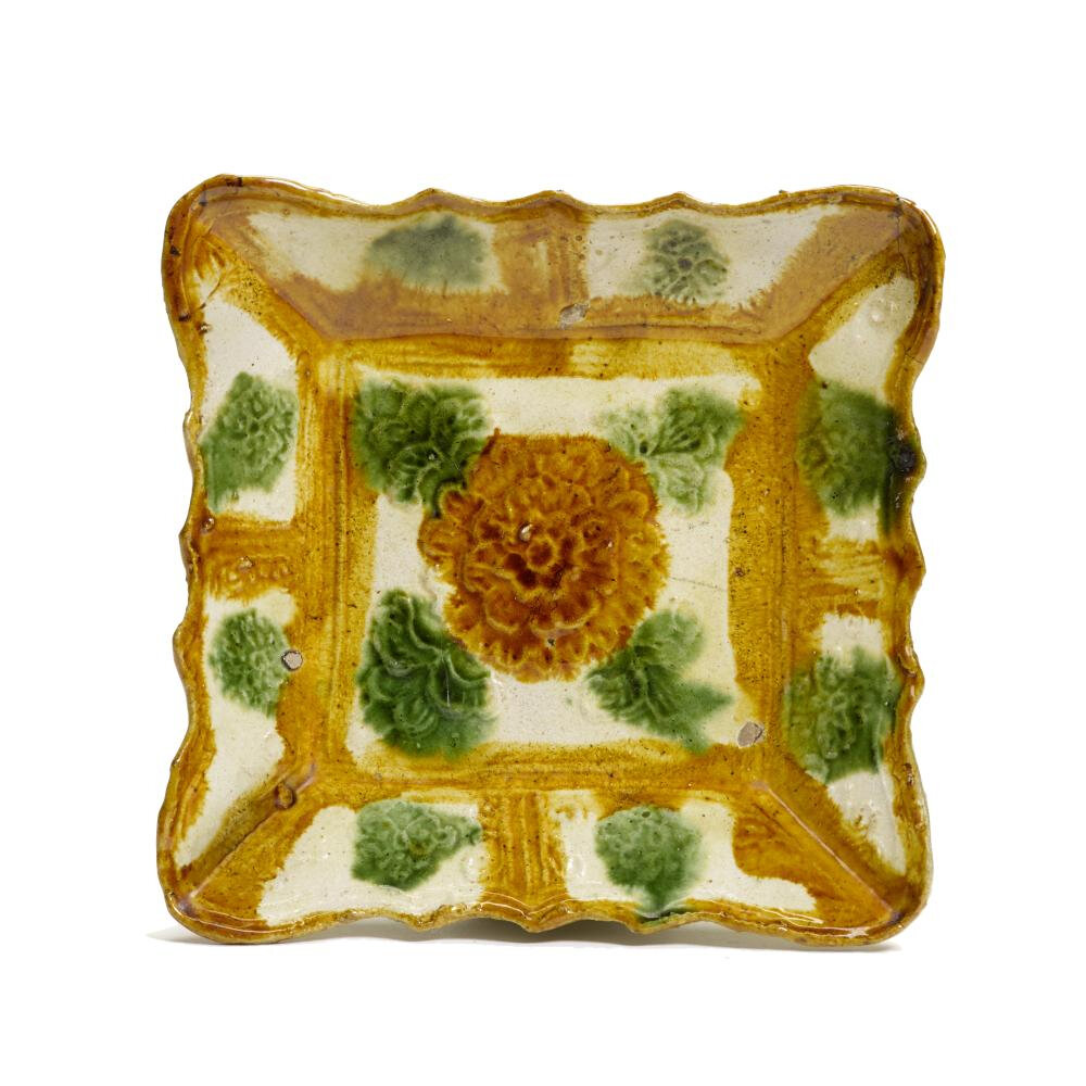 A sancai glazed molded pottery dish, Liao dynasty (907-1125) - Alain.R ...