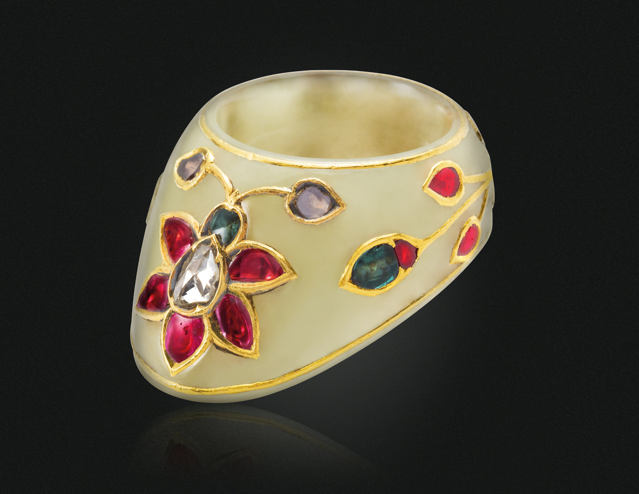 A gem set jade archer’s ring, India, 1750-1800 - Alain.R.Truong