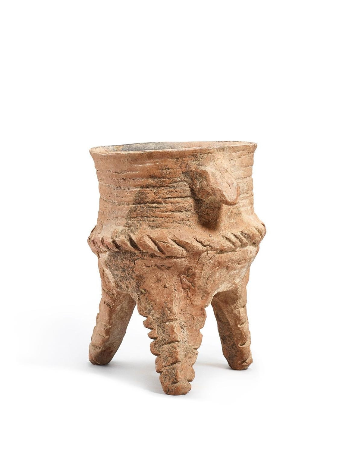 A pottery tripod vessel, Ding, Xia-Shang dynasty (c. 2070-1050 BCE ...