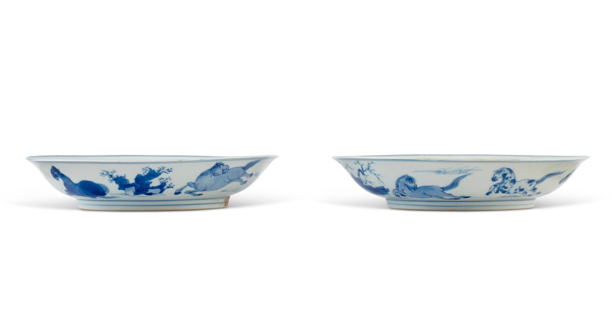 Two blue and white shallow saucer dishes, Kangxi period (1662-1722 ...