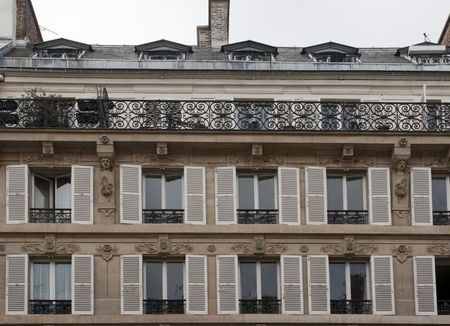 Cariatides en buste ,34 rue Saint Placide - Cariatides,atlantes ...