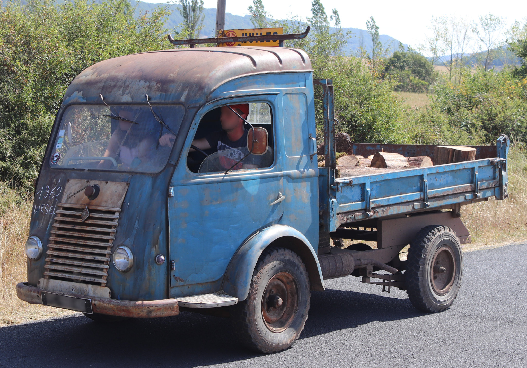 Renault Goélette (Type R 2086, 4086, 4088) - Canals en Aveyron (Agriculture)