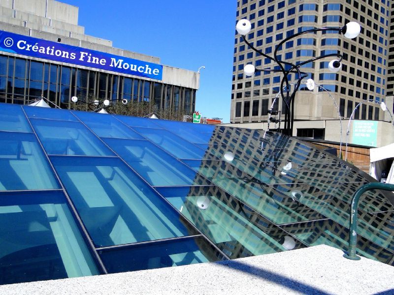 Fond d'écran "Place des arts" - Creations Fine Mouche