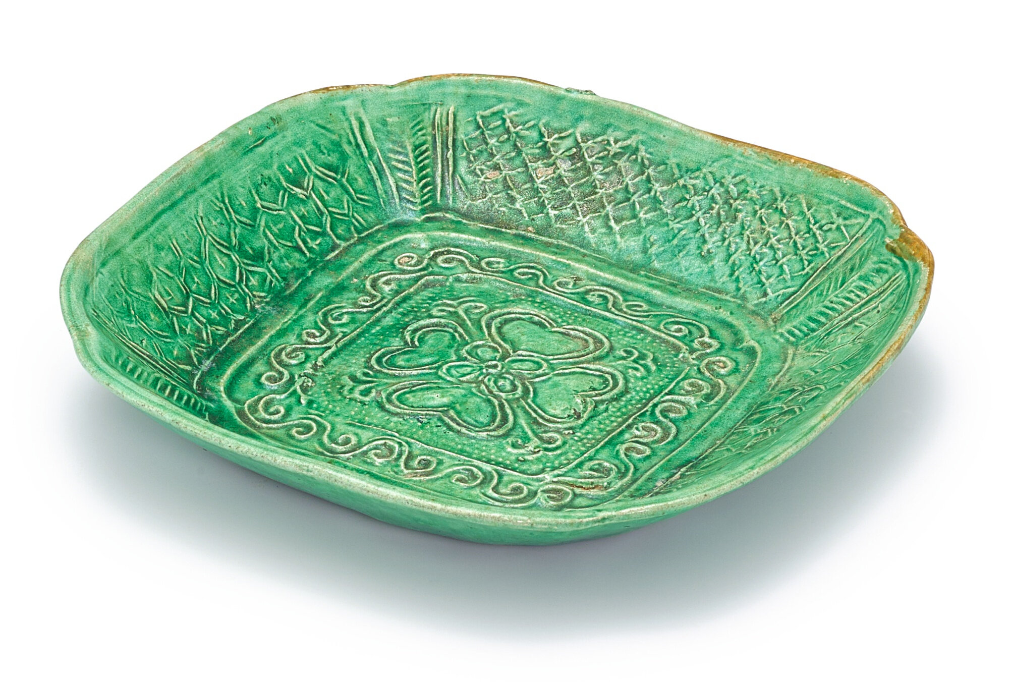 A moulded green-glazed 'floral' dish, Liao dynasty (907-1125) - Alain.R ...