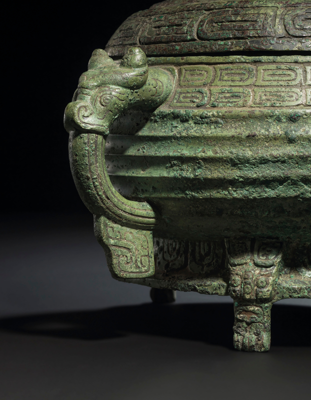 A bronze ritual food vessel and cover, gui, Western Zhou dynasty (1100-771 BC) - Alain.R.Truong