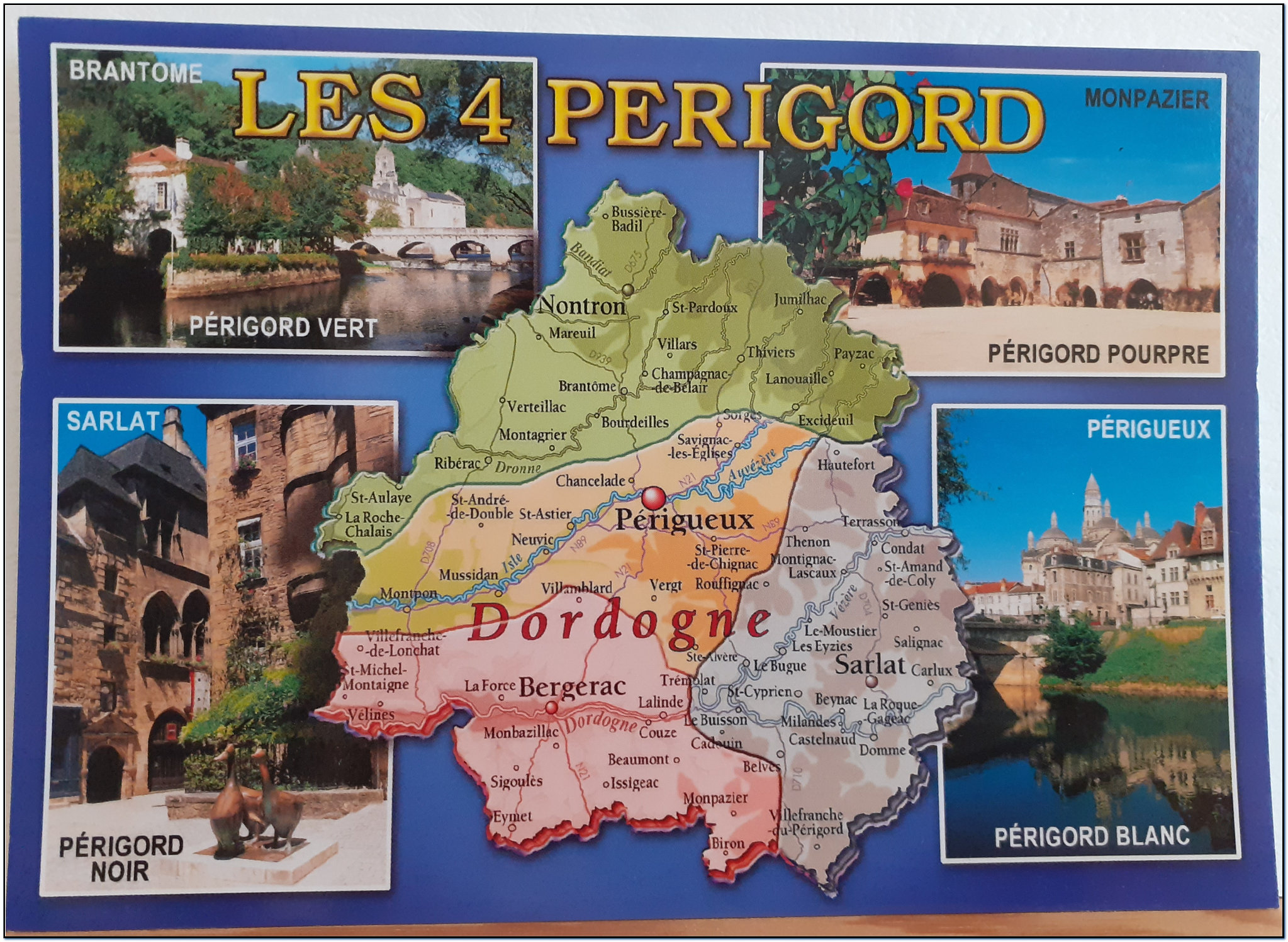 Le périgord - Petit monde des cartes postales