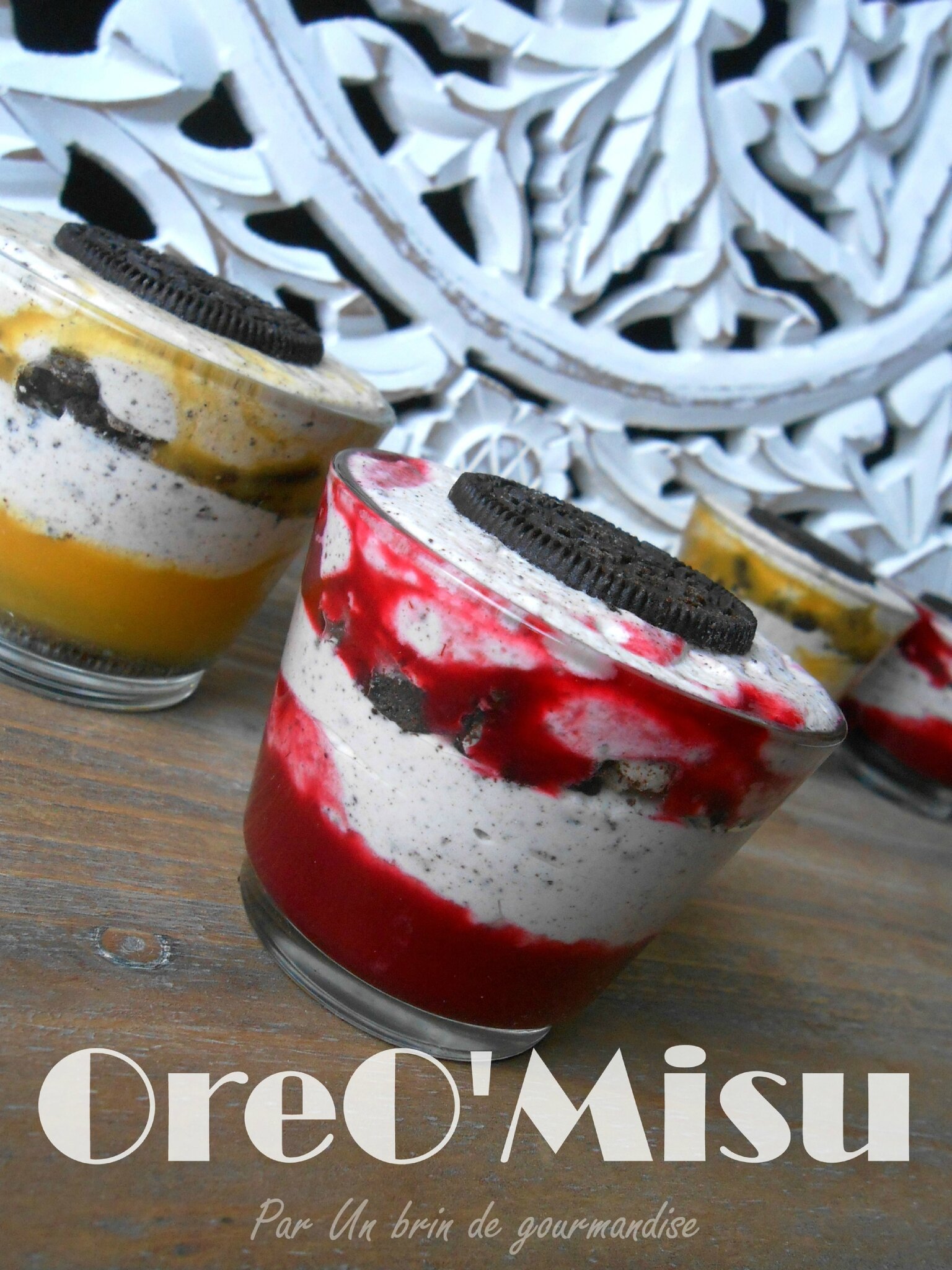 Oreo'Misu aux coulis de framboises/ fruits exotiques - Un brin de ...