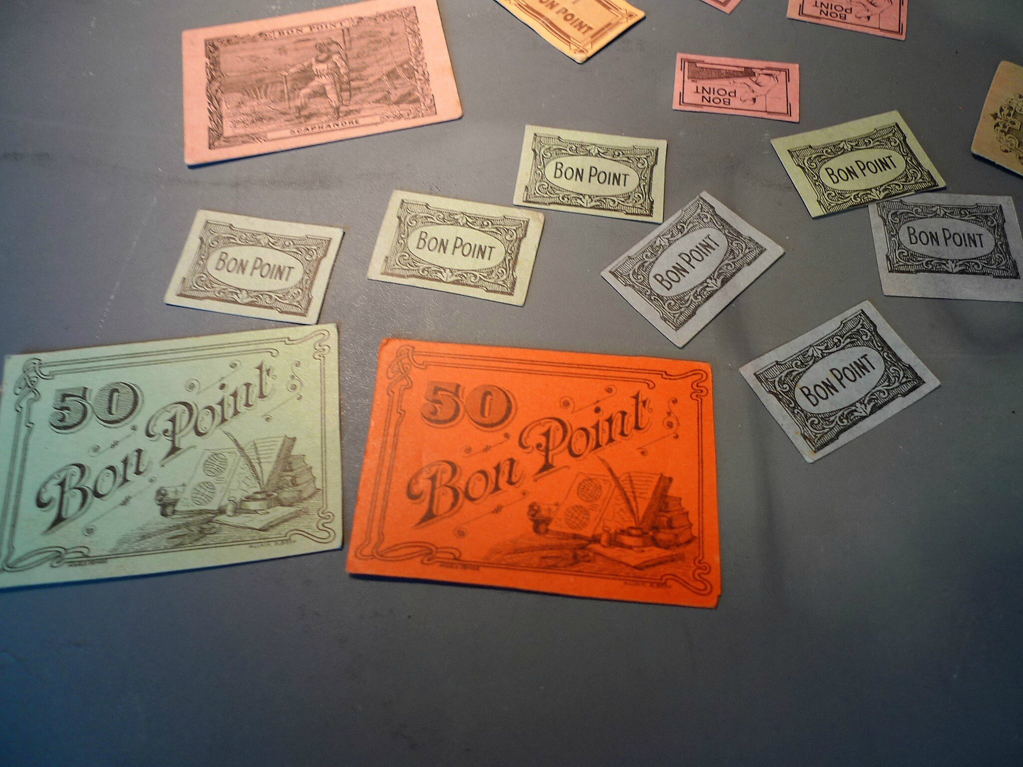 Retour à l'école, des Bons Points en papier anciens ! - Loulou et Gaga