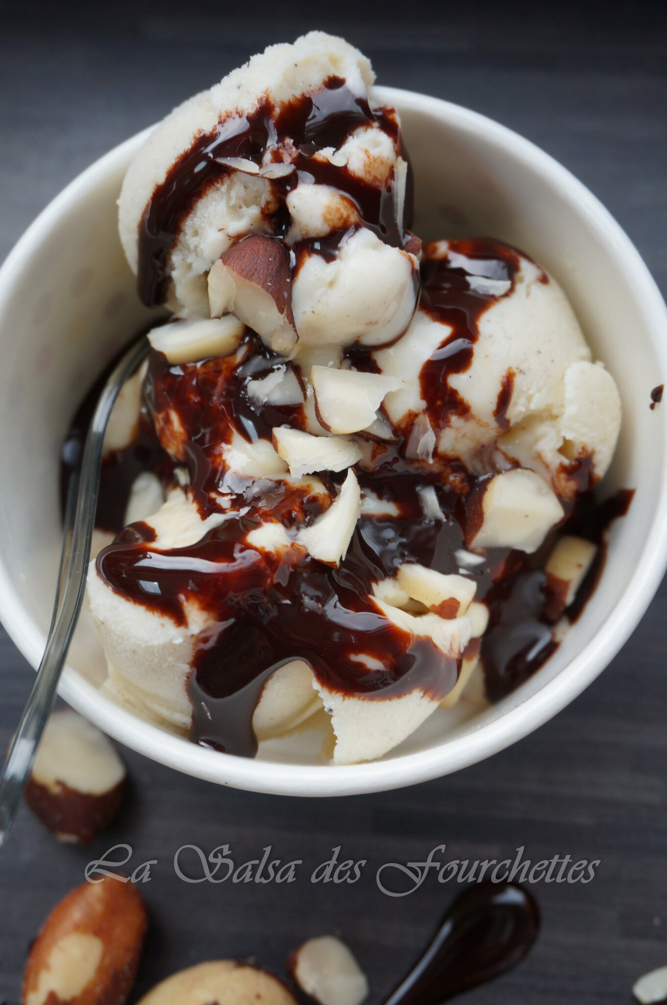 SUNDAY Vanille Sauce Caramel Salé Sauce Chocolat Et Noix - LA SALSA DES ...