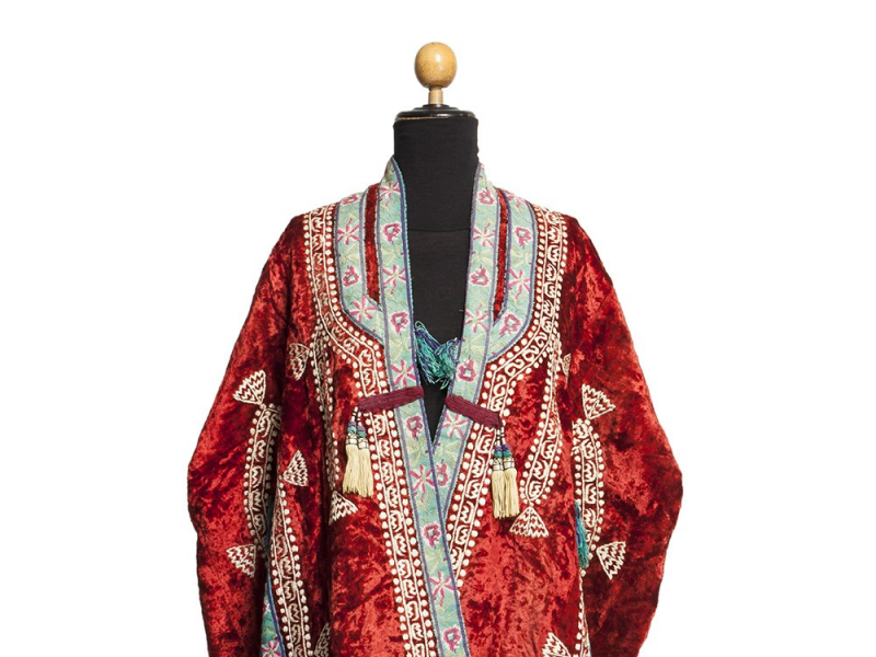 Chepri Coat of Red Velvet, Turkmenistan, early 20th Century - Alain.R ...