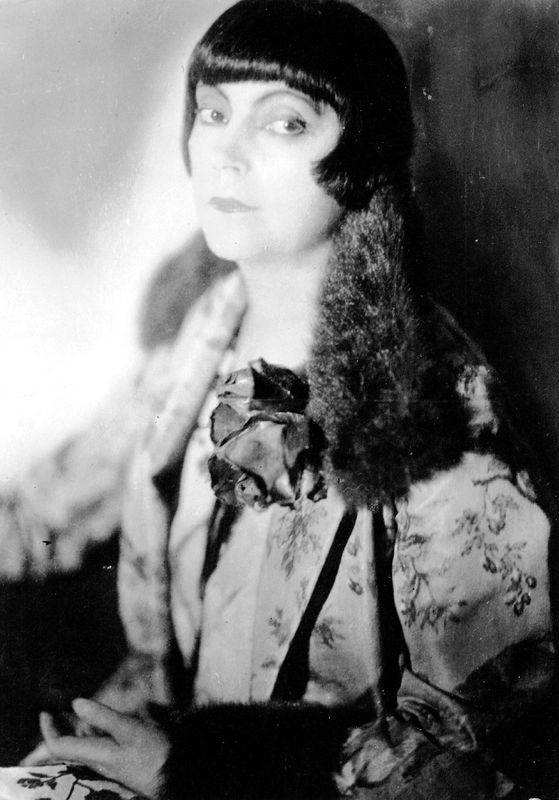 Frieda Riess: Photographic Studio and Salon in Berlin, 1918-1932 ...