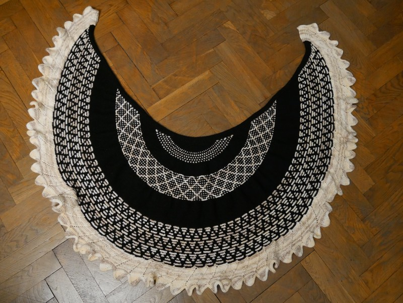 Châle Mosaic Musings de Stephen West - Le monde de Satiâh