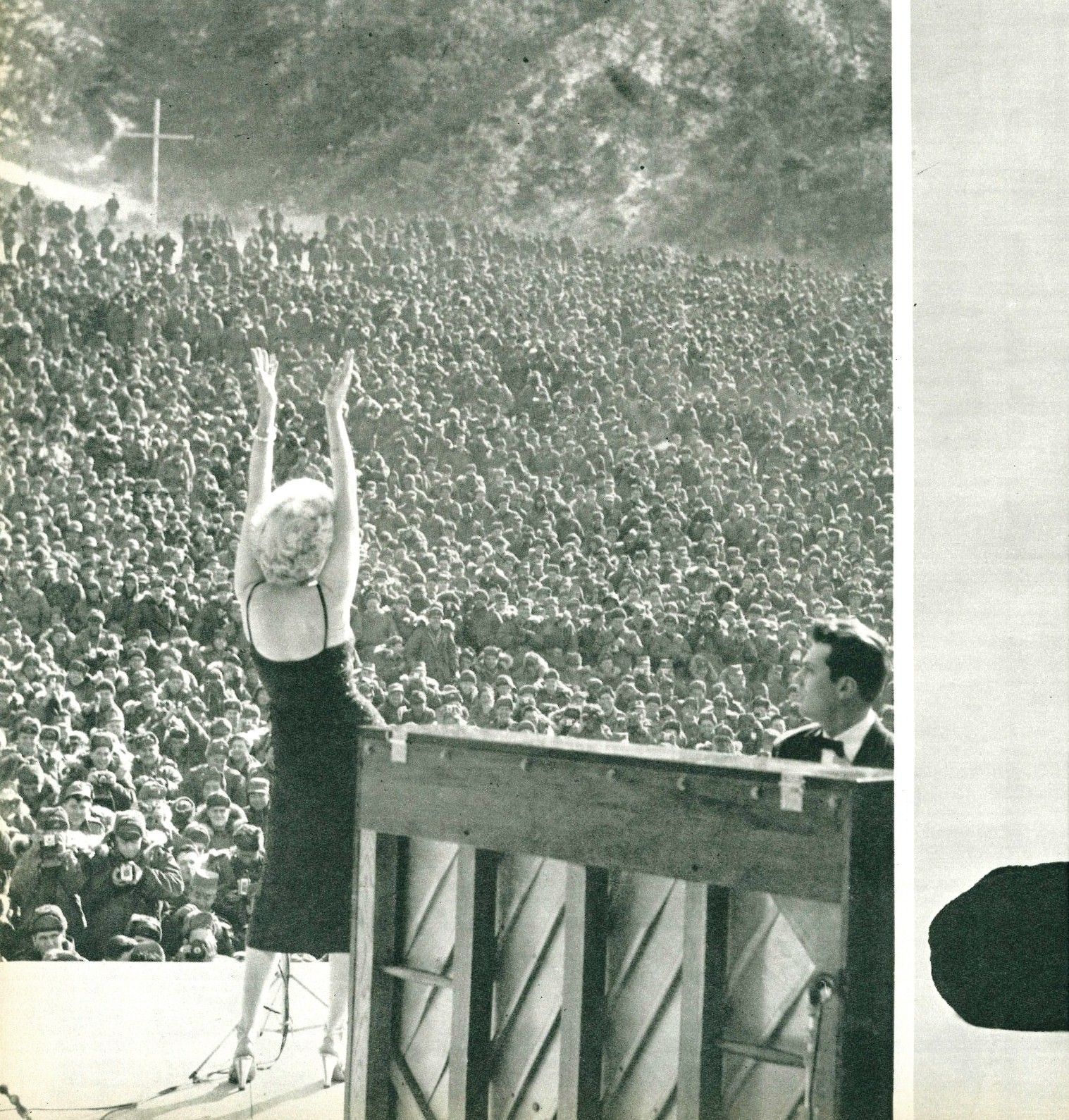 Paris Match 18/08/1962 - Divine Marilyn Monroe Paris Match 18/08/1962 - Divine Marilyn Monroe