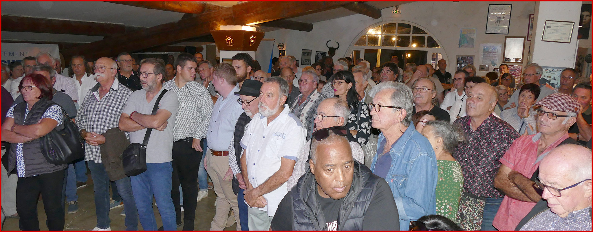 LES TAURINS DU SUD-EST SE RÉUNISSENT (UCTF) - LO TAURE ROGE