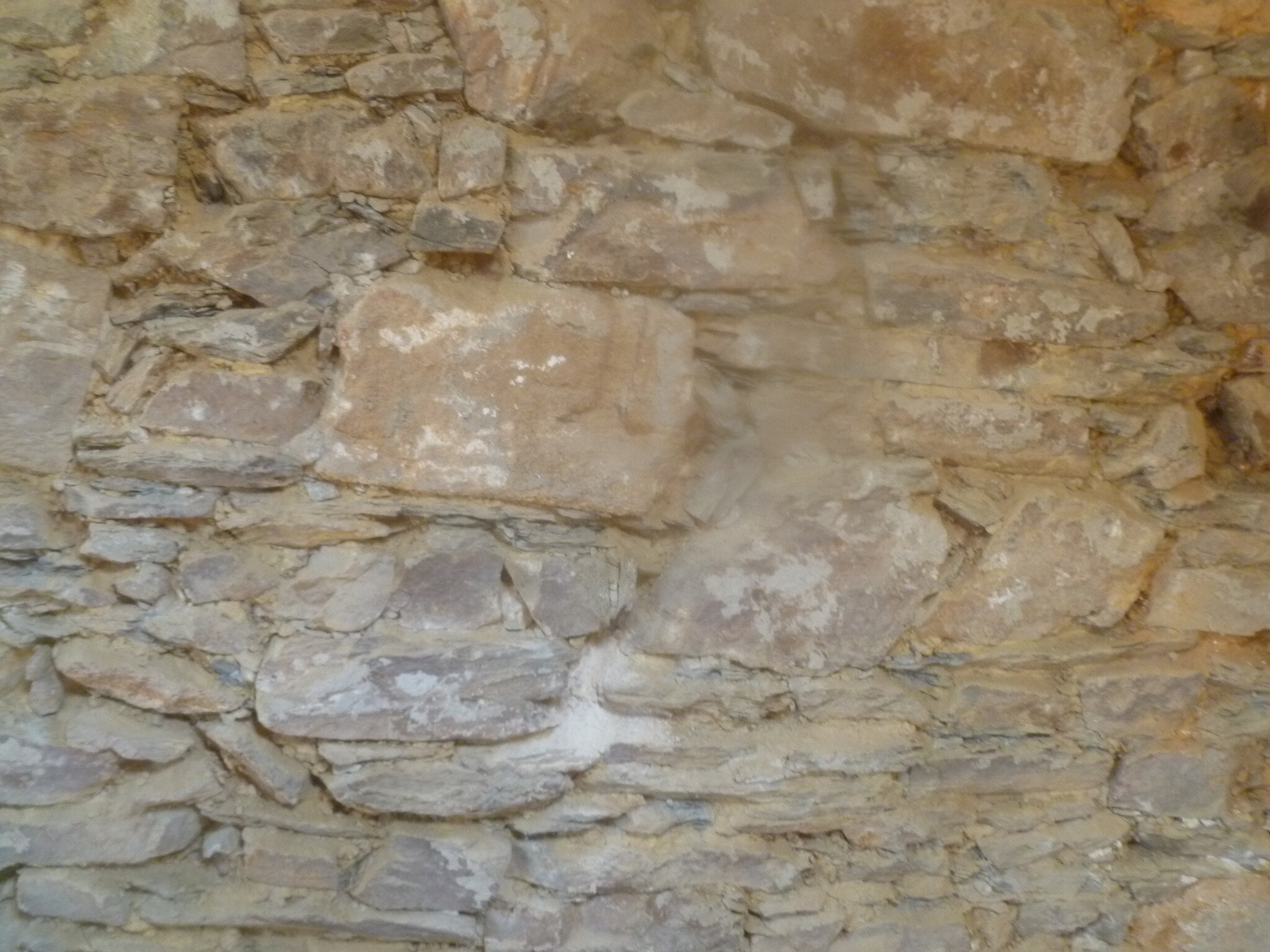 Préparation des murs. - TREVENALEUC, un manoir breton