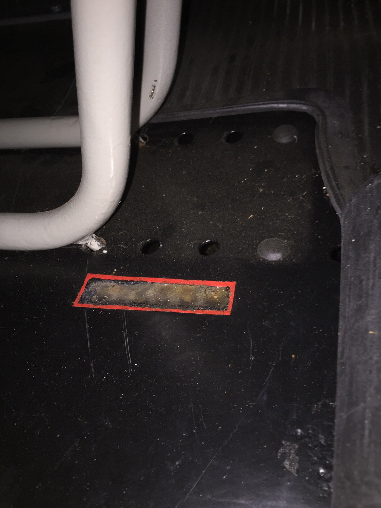 Frappe a Froid des Chassis - 2 CV à capots ondulés