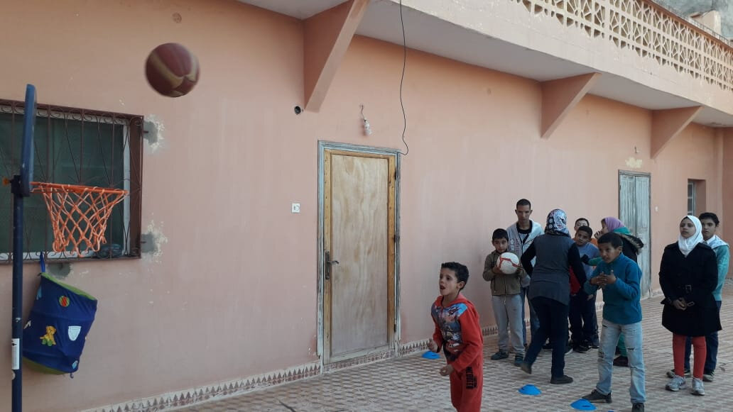 Assouplissement, basket > lancer franc, apprentissage du gestuel des ...