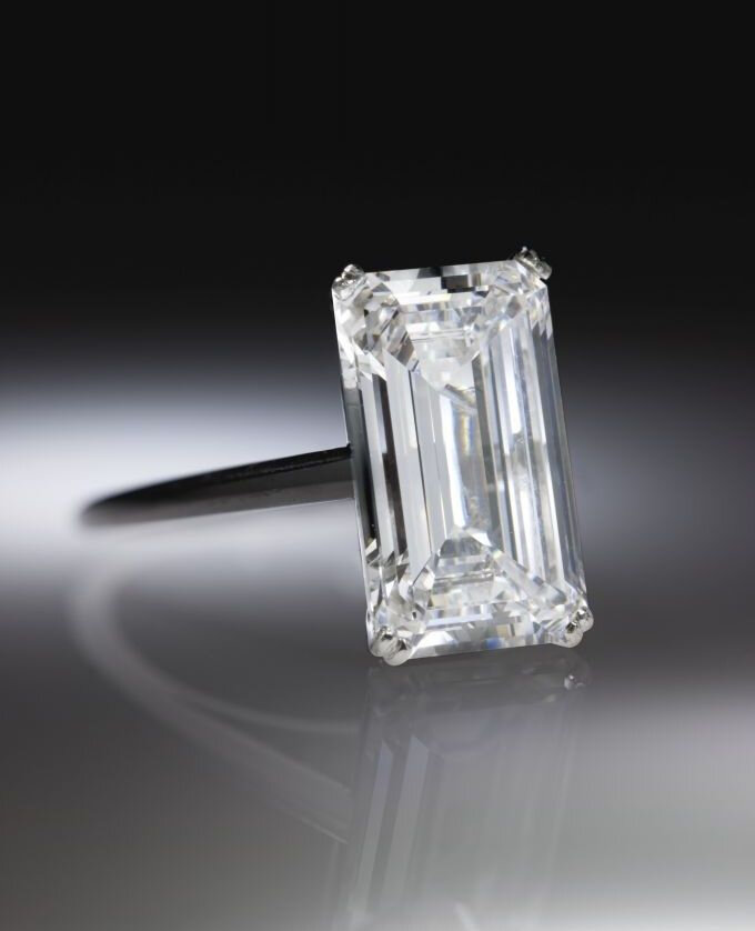 Christie's to Offer a Beautiful Rectangular-Cut Diamond Ring Owned by Gloria Swanson - Alain.R ...