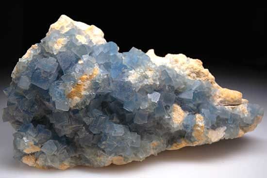 Fluorite. Blanchard Mine, Bingham, New Mexico - Alain.R.Truong