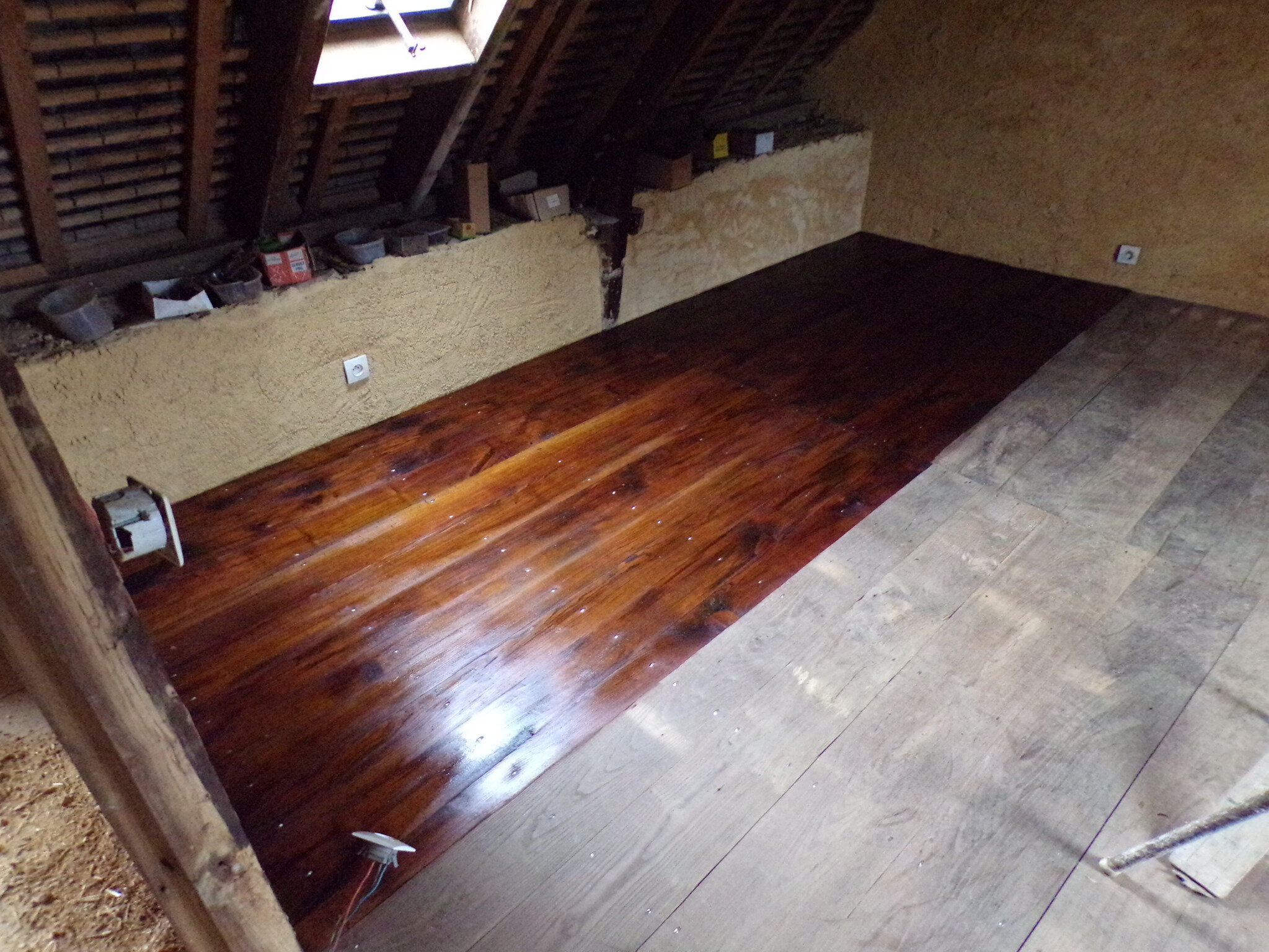 Pose du deuxième plancher (fin) - TREVENALEUC, un manoir breton